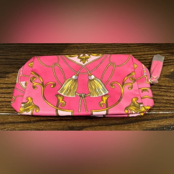 Estee Lauder | Bags | Nwot Estee Lauder Cosmetic Pouch | Poshmark